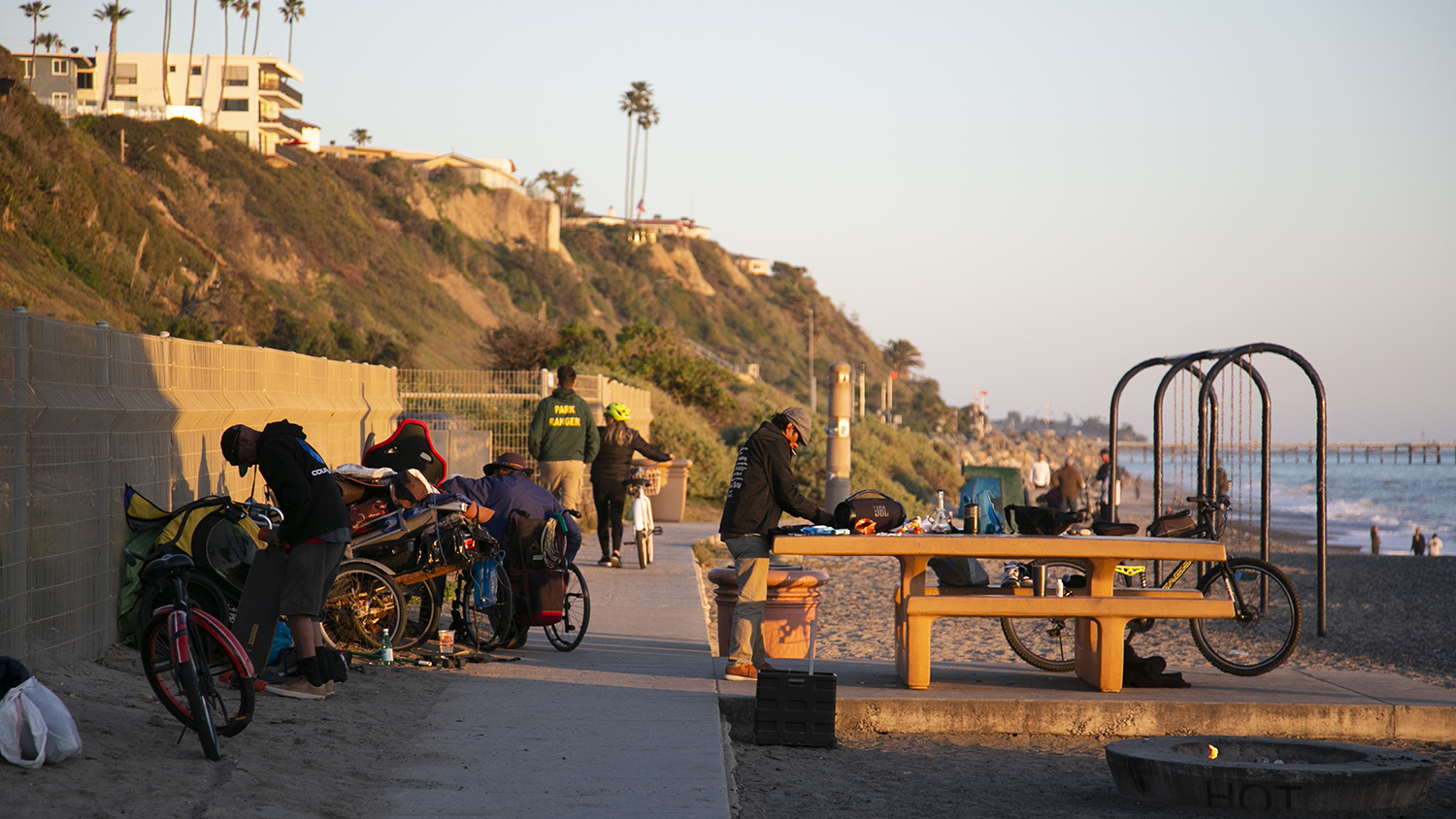 San Clemente Holds Off on Private Security to Clear Out Homeless People ...